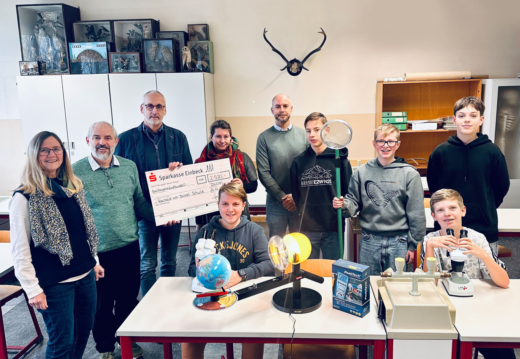 Großzüge Spende an Schüler - Jobachem GmbH